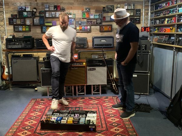 Win Joey Landreth's personal Captor X - Two notes