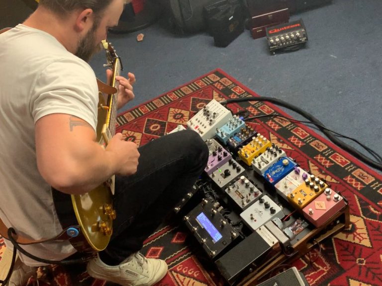 Win Joey Landreth's personal Captor X - Two notes